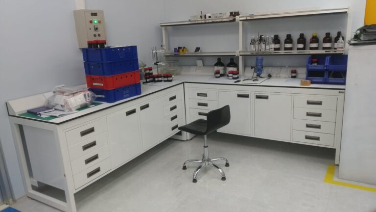 Minyak Nilam Indonesia: Dari Ladang Aceh ke Dunia Parfum